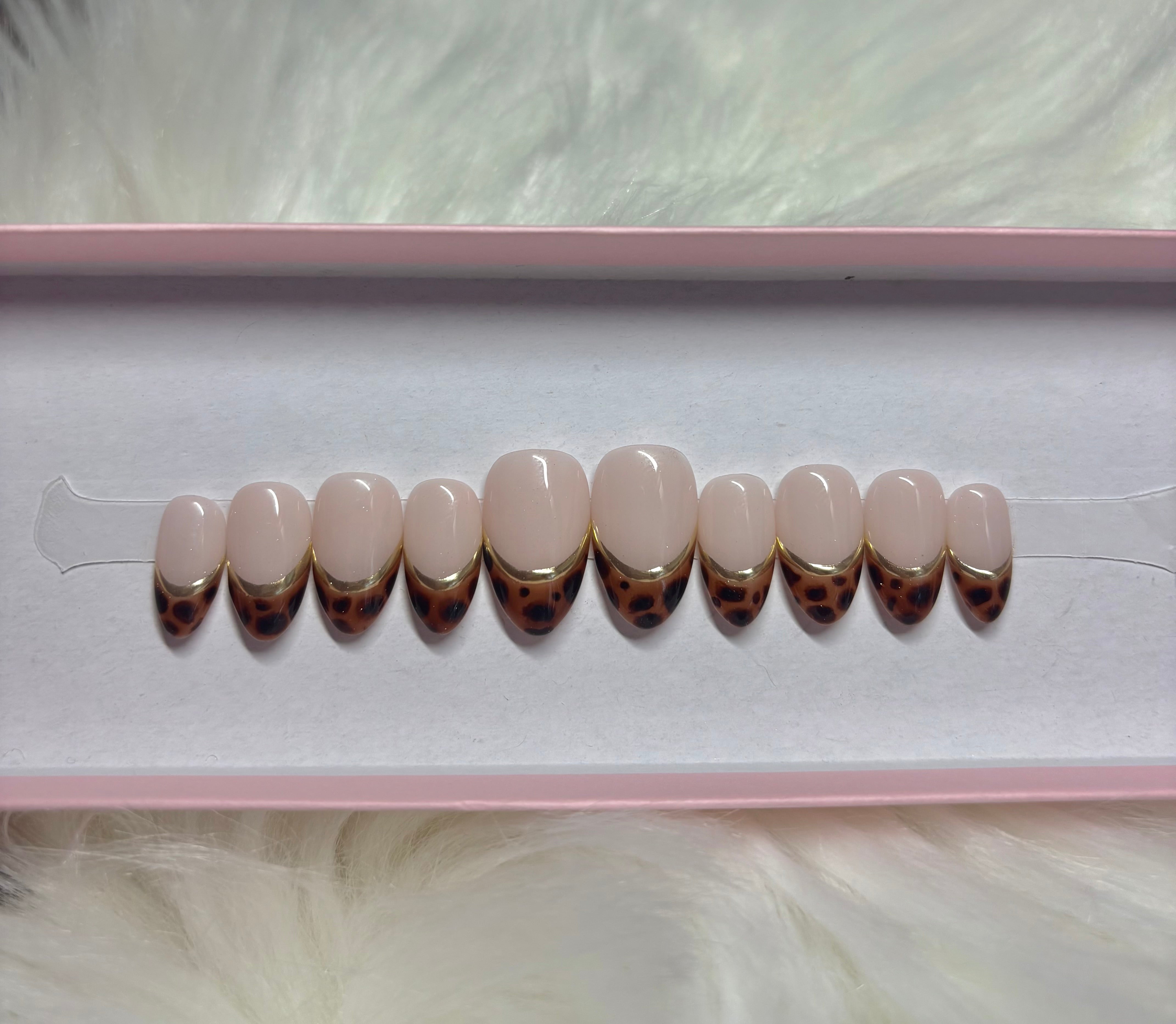 TORTIE LUXE – Perfectly Pressed Nails